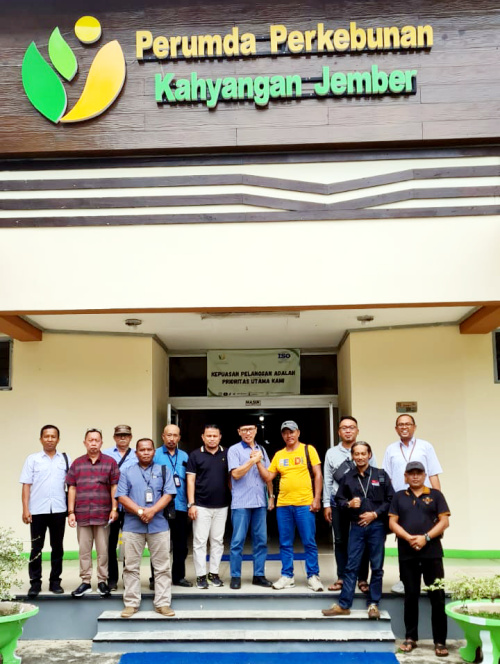 Audiensi PT MAI dan Masyarakat Perkebunan Di Ruang Direksi Perumda ...